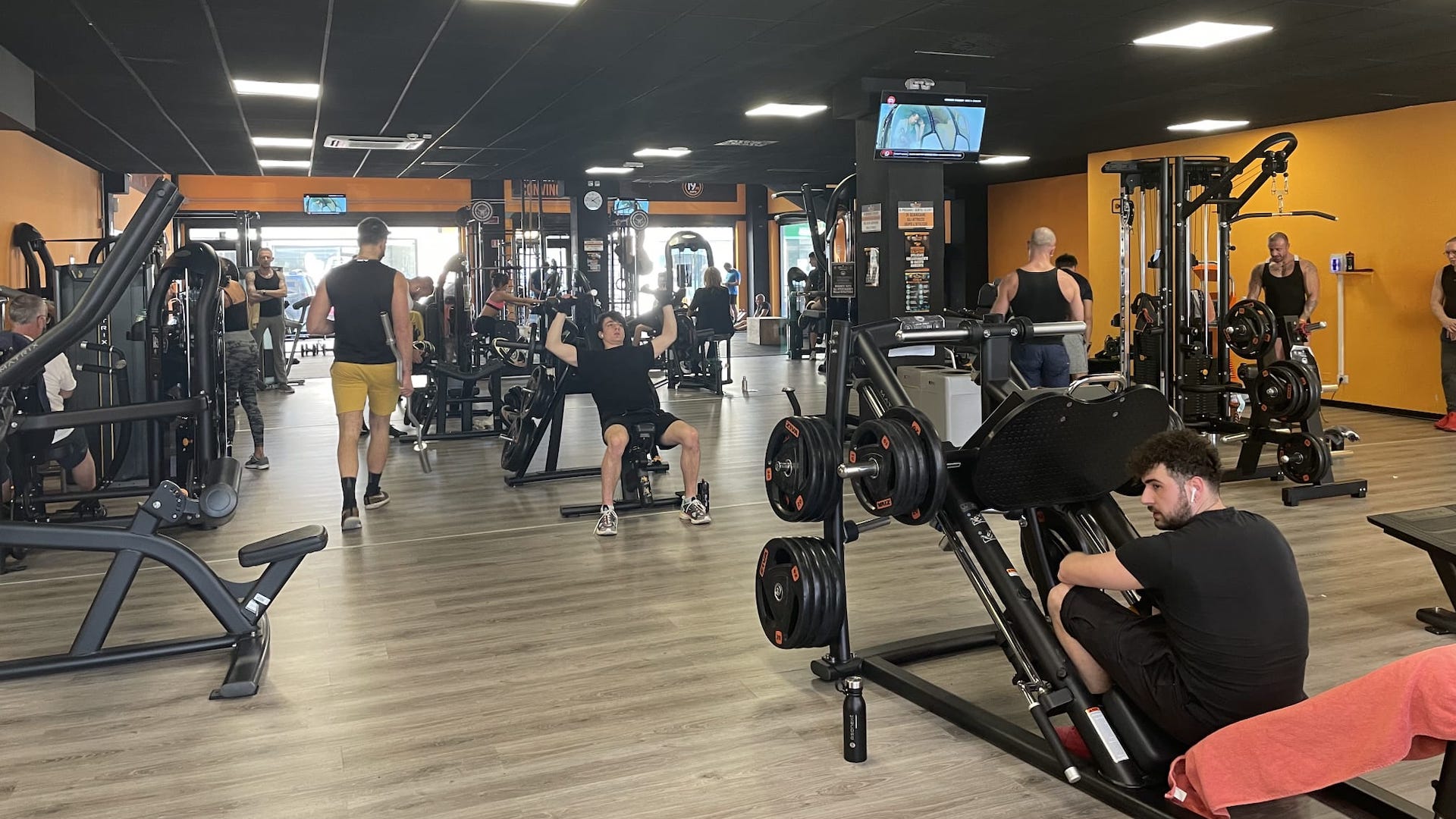 FitActive - il Fitness x Tutti - Palestre in Franchising, 24h/24 a 19,90€